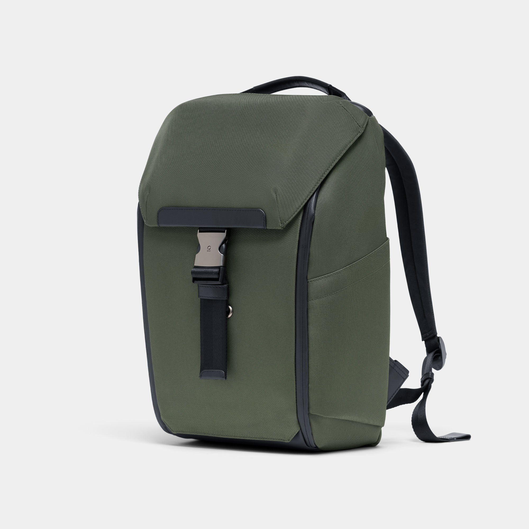 Capstone Backpack - Olive | Stuart & Lau