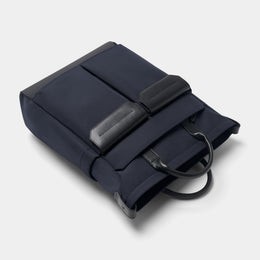 Clarke Totepack - Navy | Stuart & Lau