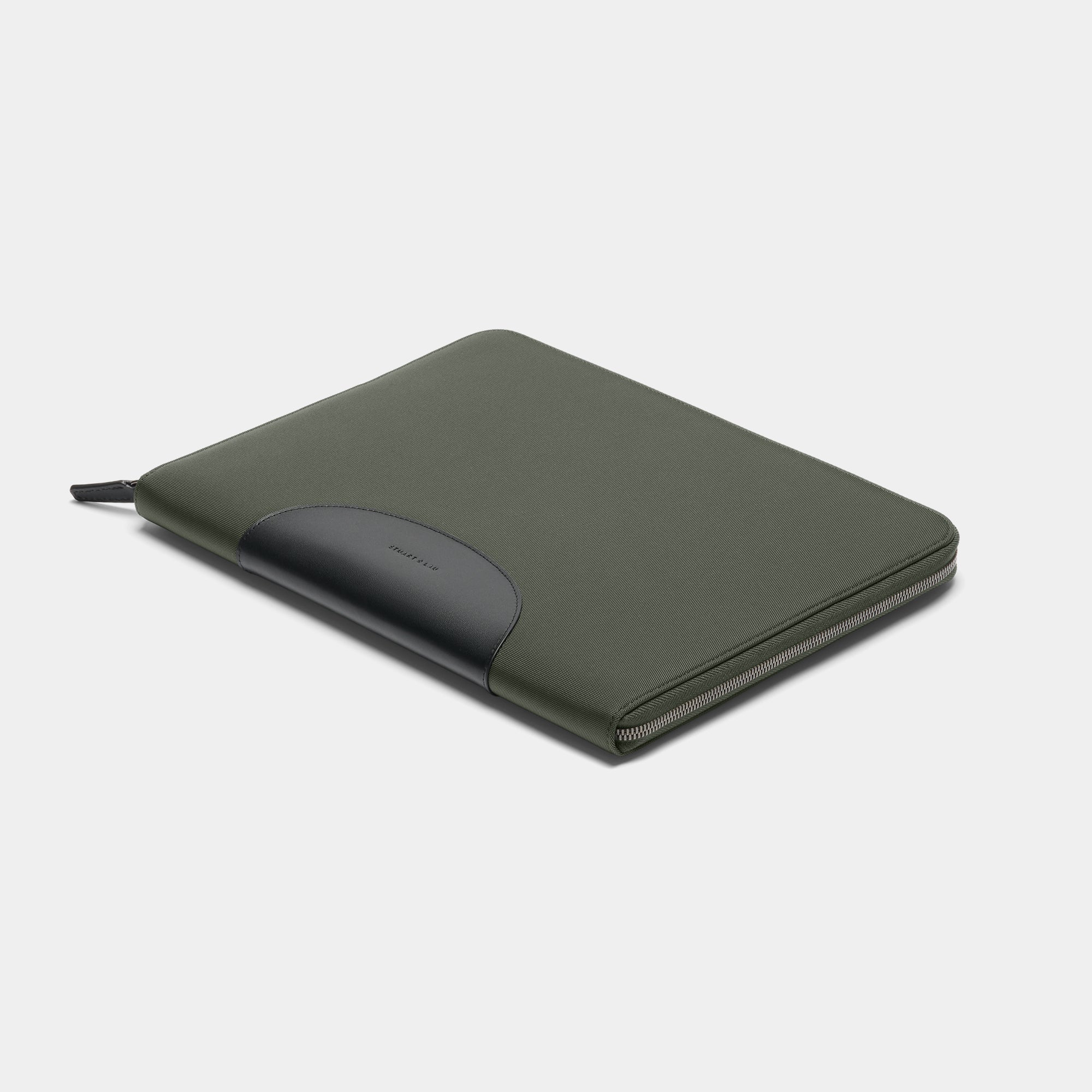 Portfolio Case in Olive | Stuart & Lau